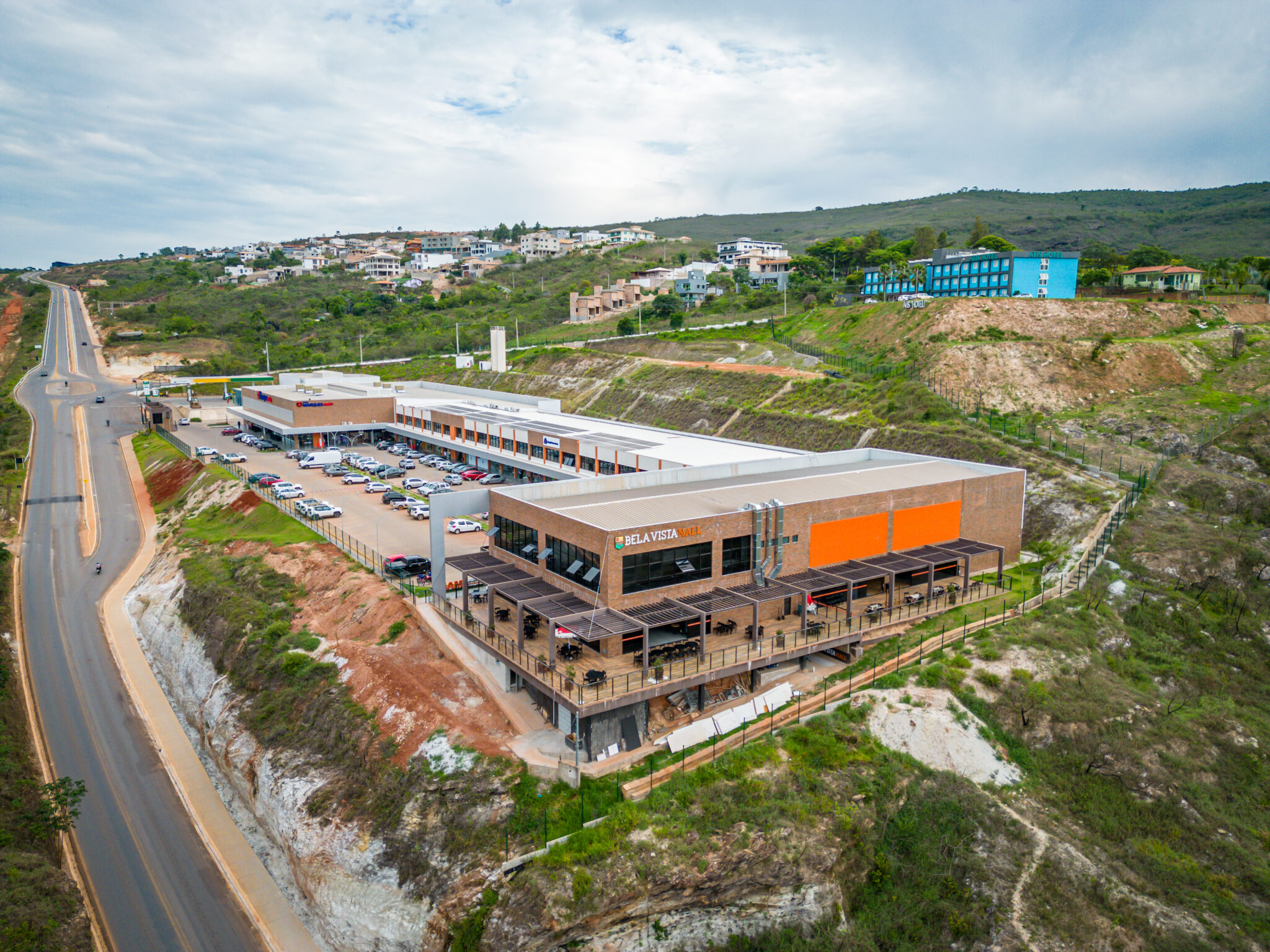 Bela Vista Mall – Mais Belo Shopping da Região, composto por 36 lojas